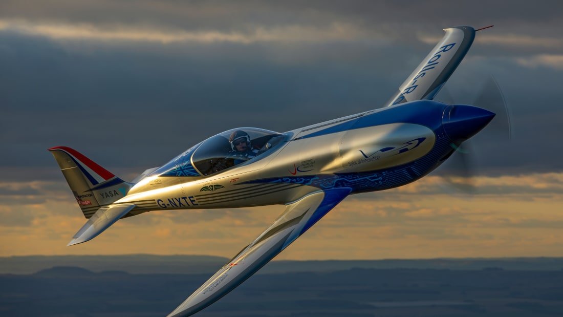 The Future of Aerospace: Reports from the FlyZero Project - DER-IC